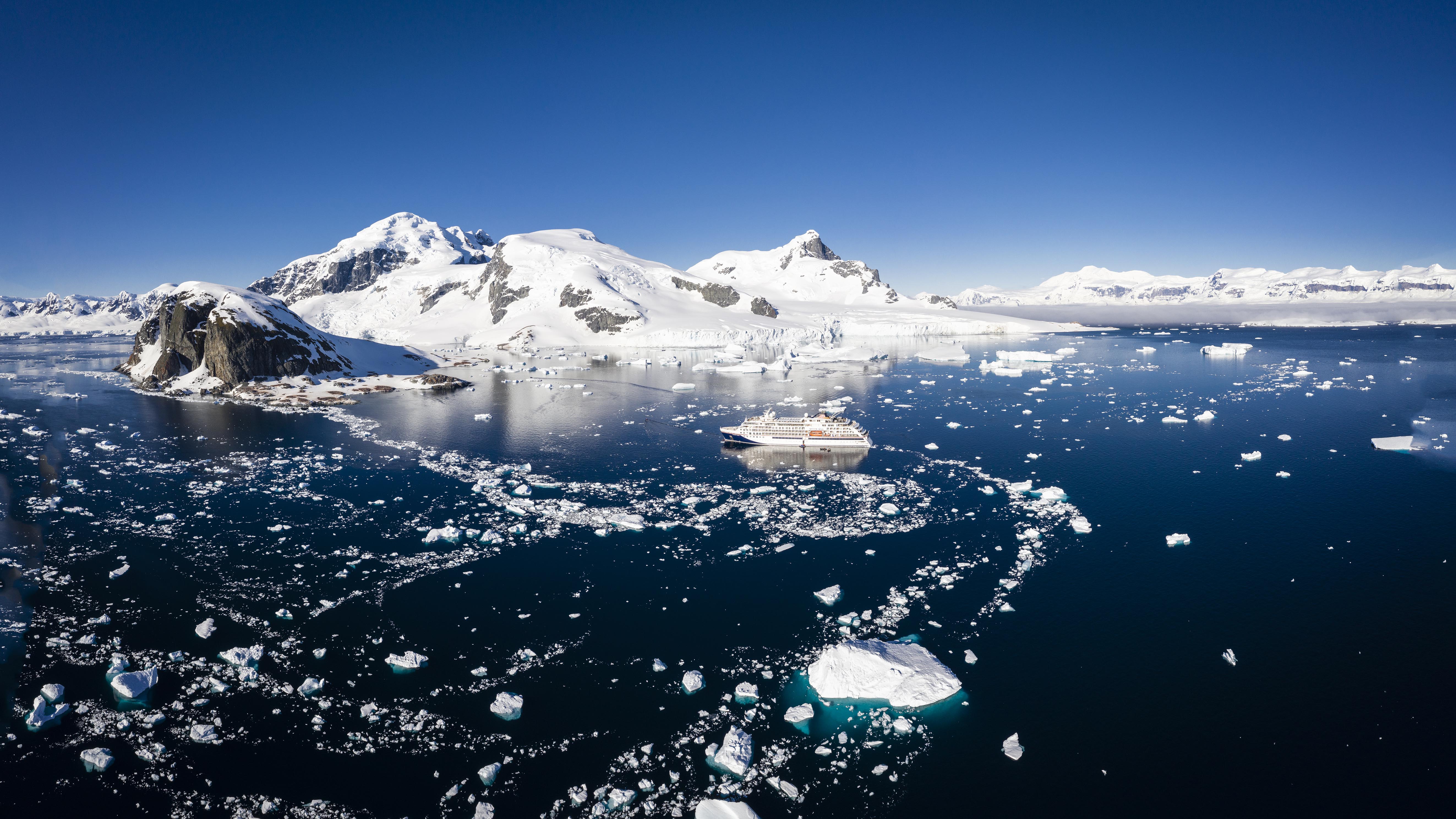 Photo archive of the HANSEATIC nature | Hapag-Lloyd Cruises