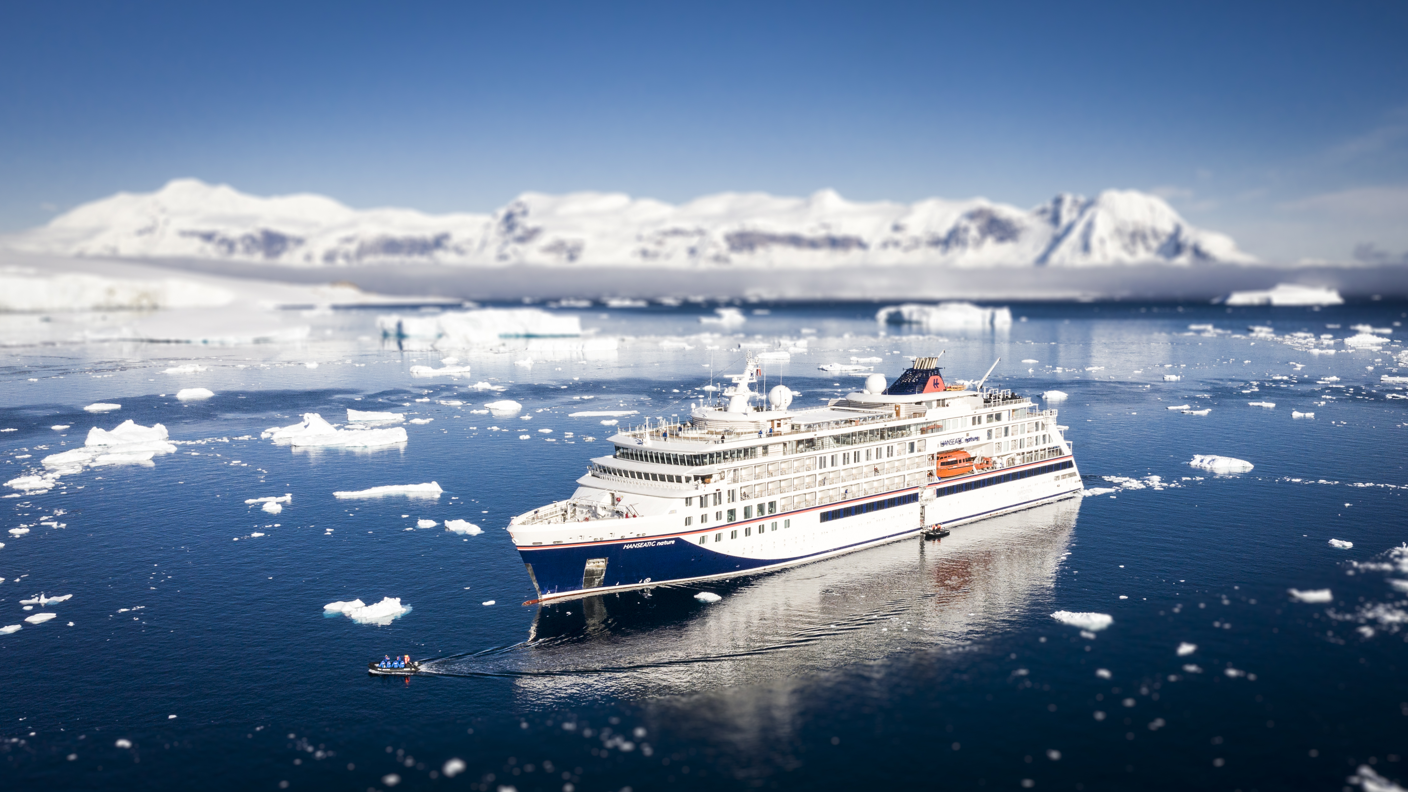 Photo archive of the HANSEATIC nature | Hapag-Lloyd Cruises