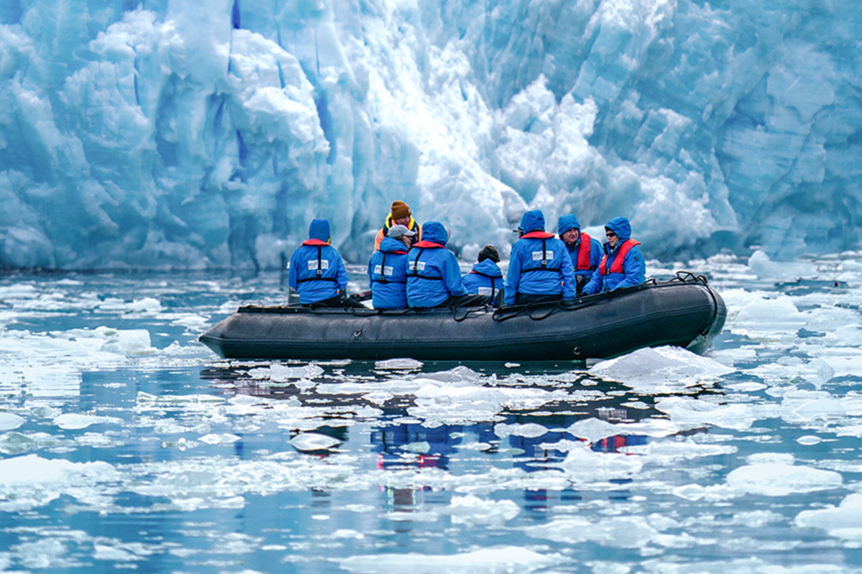 Expedition from Valparaiso to Ushuaia with HANSEATIC inspiration ...