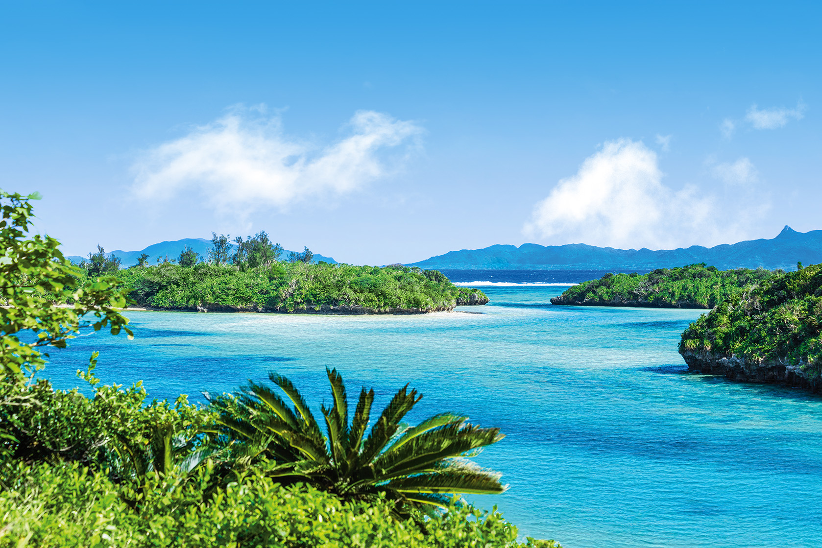 Expedition from Hong Kong to Incheon (Seoul) with HANSEATIC spirit - SPI2708 - Hapag-Lloyd Cruises